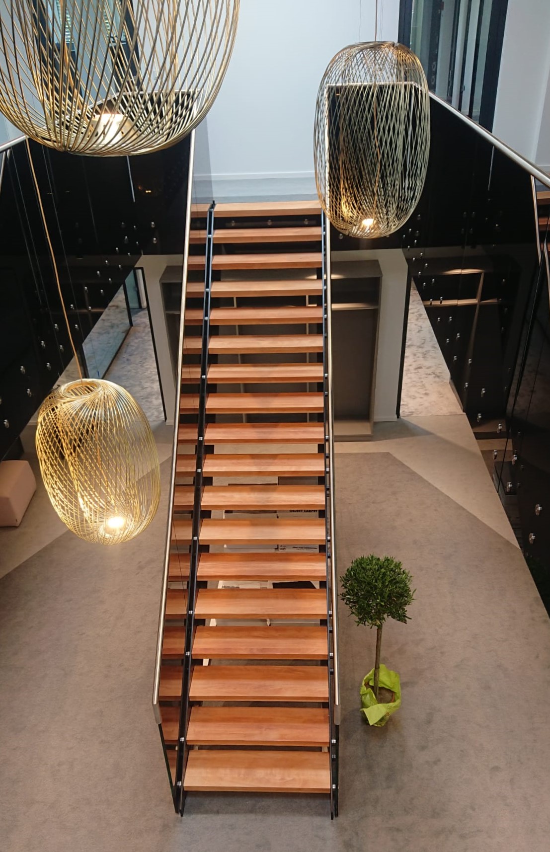 Glass for free-standing balustrades in Hamburg - Glass System - Dexpol